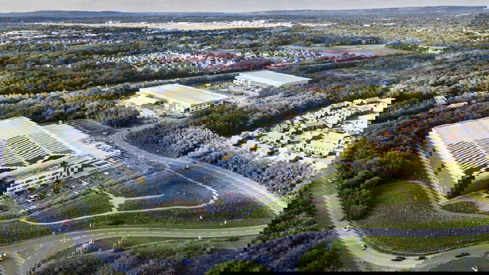 St Mowden Park Copthorne - Penfold Verrall Ltd